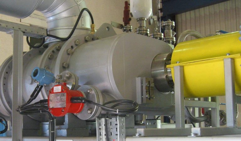 Manufacturer of Rotary-Lobe Gas Compressors - Roots Systems